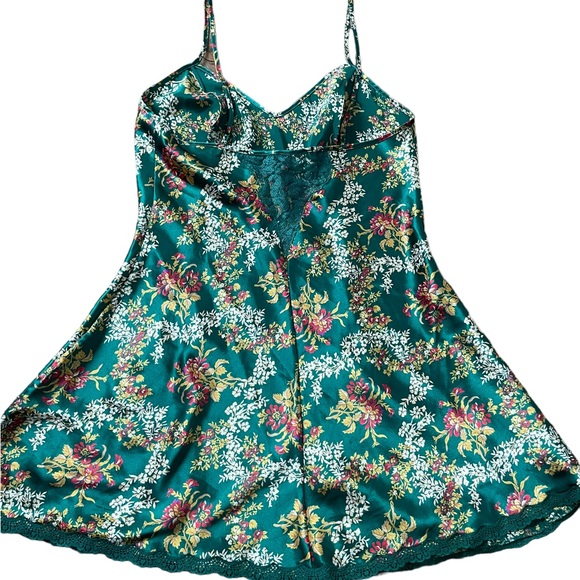 Victorias Secret Intimates And Sleepwear Euc Victorias Secret